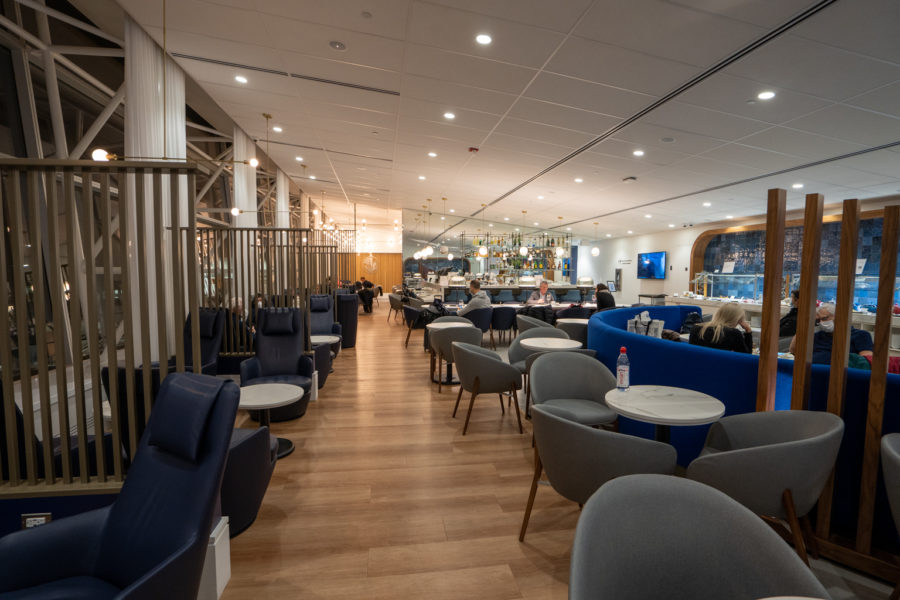 Review: Plaza Premium Lounge Toronto (Terminal 1 Domestic) | Prince of ...