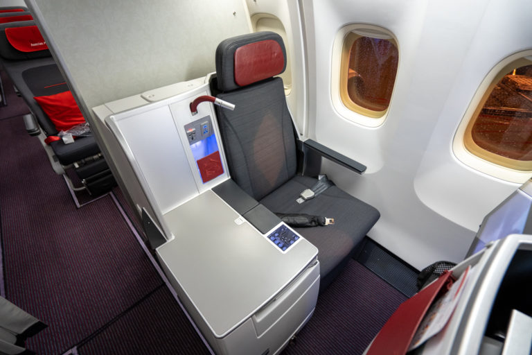 Review: Austrian Airlines Business Class Montreal to Vienna | Prince of ...
