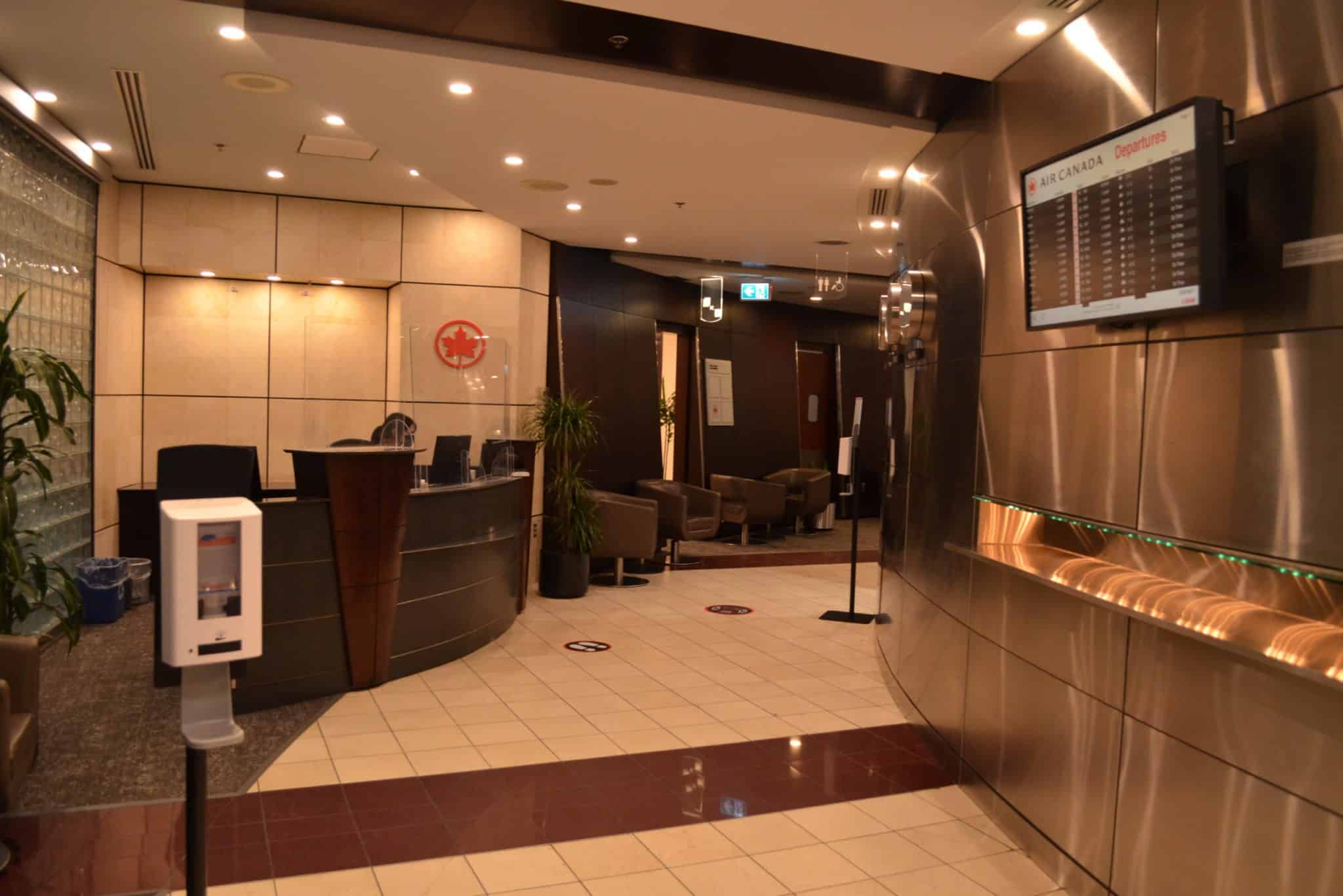 Review: Air Canada Maple Leaf Lounge Halifax | Prince of Travel