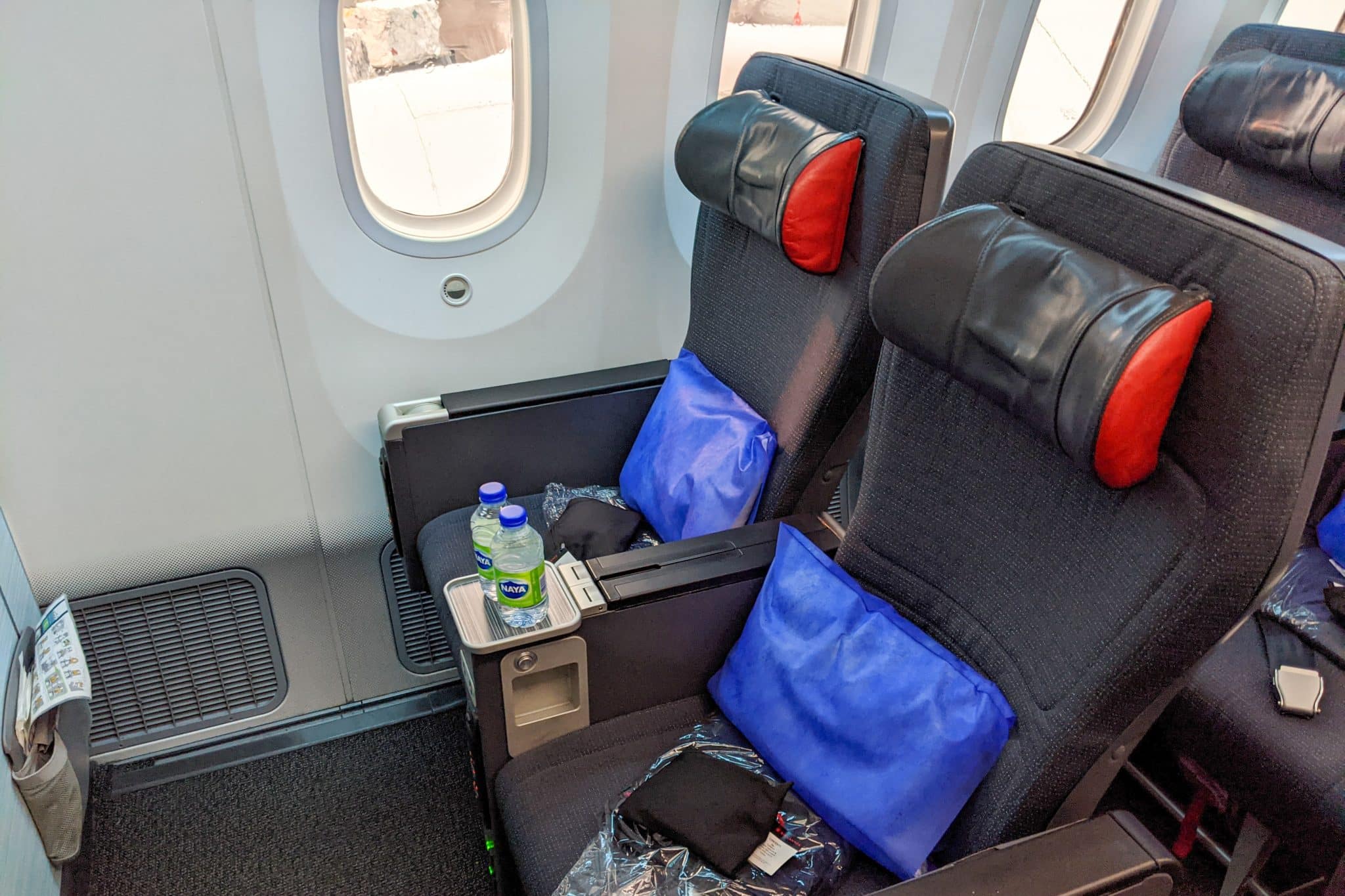 Review: Air Canada 787 Premium Economy Montreal to London | Prince of ...