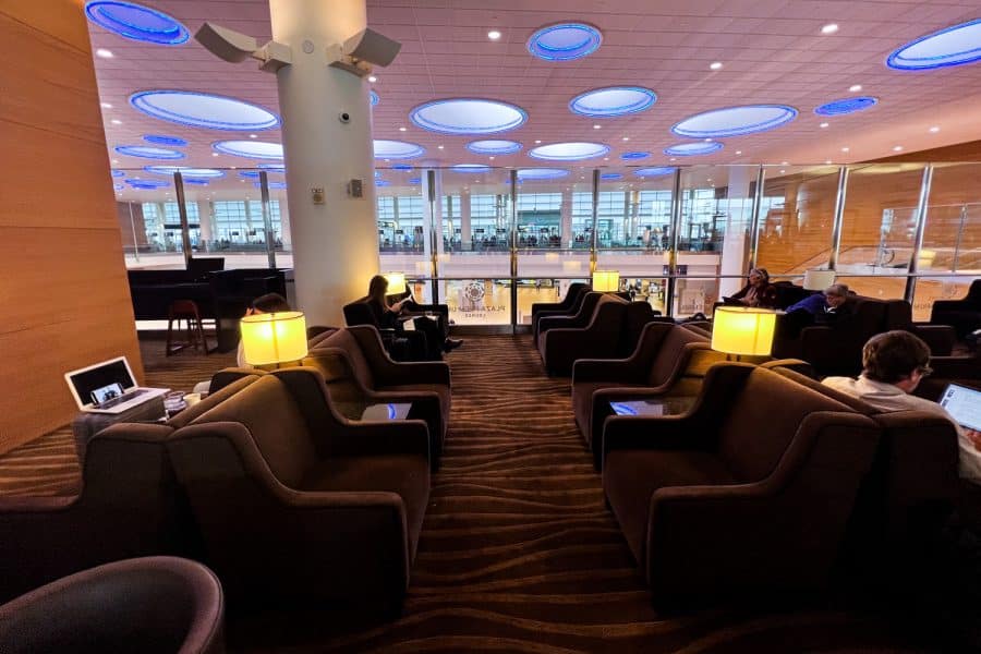 Review: Plaza Premium Lounge Winnipeg | Prince of Travel